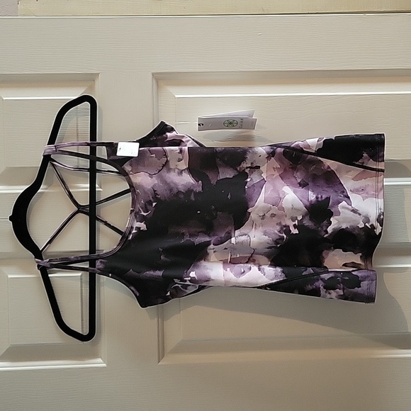 GAIAM | Tops | Nwt Gaiam Arianna Print Strappy Bra Workout Top | Poshmark